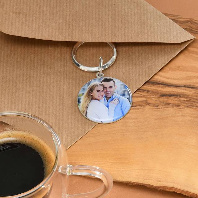 Engraved Round Photo Keychain in Stainless Steel | My Name Necklace Canada